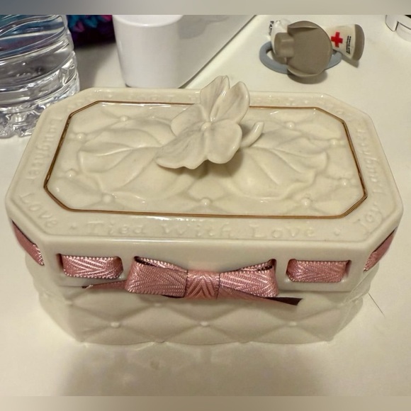 Lenox | Other | Lenox Trinket Box Tied With Love Serene Sentiment Box ...